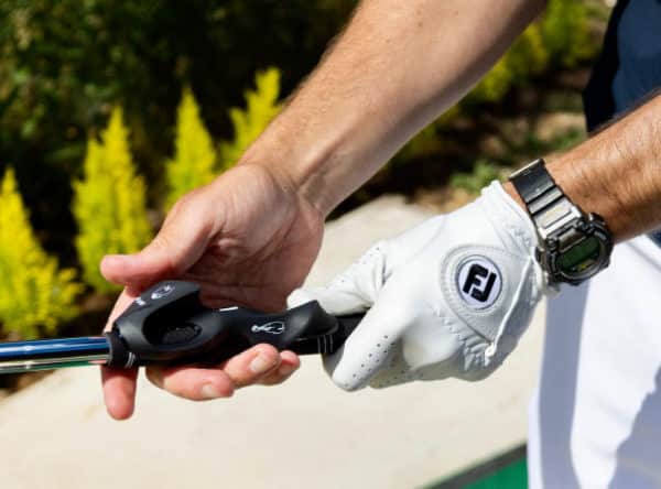 Weak Golf Grip: What Is It And How To Fix It – OIDK